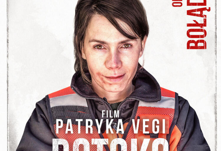 Patryk Vega pokazał plakaty filmu Botokos - Antyradio