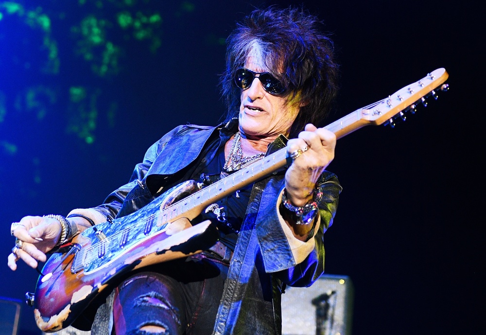 Joe Perry (Aerosmith) trafił do szpitala po koncercie Billy'ego Joela ...