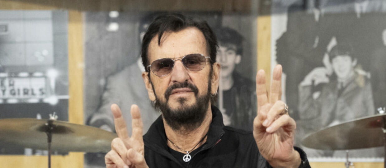 Ringo Starr podpisał pakt z diabłem? Tak twierdzi nowy hit Disneya ...